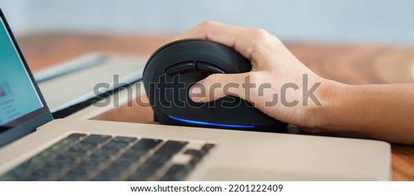 Woman Hand Using Computer Ergonomic Mouse Stock Photo 2201222409 ...