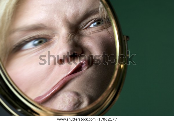 Womans Distorted Face Reflected Mirror 스톡 사진 19862179 | Shutterstock