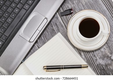 Work Desktop Stock Photo 728664451 | Shutterstock