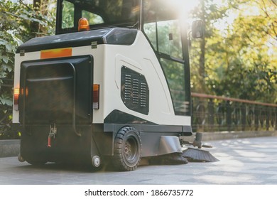 Modern Dark Powerful Big Rig Semi Stock Photo (Edit Now) 720298576