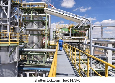 25,485 Gas oil architecture construction Images, Stock Photos & Vectors ...