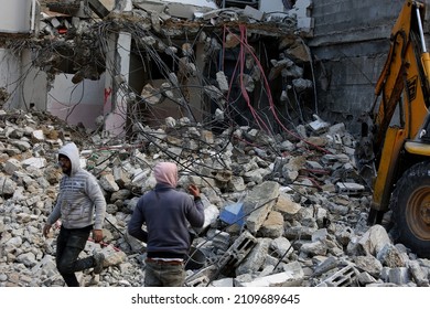 1,217 Rubble removal machine Images, Stock Photos & Vectors | Shutterstock