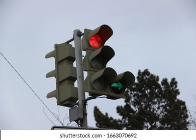 Working Traffic Light Intersection Red Warning Stock Photo 1663070692 | Shutterstock