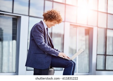 Working While Waiting Stock Photo 611831222 | Shutterstock
