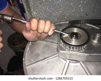 303 Wrong tool for the job Images, Stock Photos & Vectors | Shutterstock