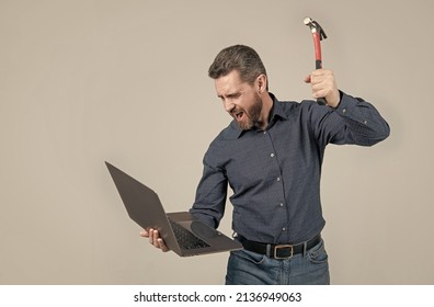 Yelling Engineer Break Laptop Computer Hammer Stock Photo 2136949063 ...