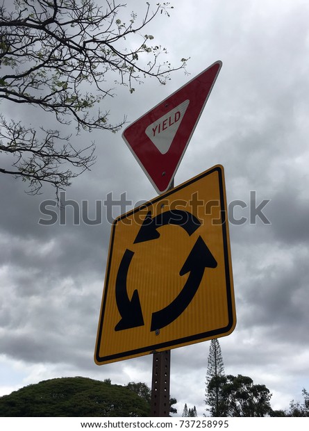 Yield Roundabout Sign Stock Photo 737258995 | Shutterstock