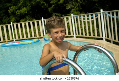 Young Boy Pool Stock Photo 1639876 | Shutterstock