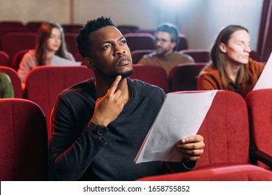 Multiethnic Actors Actress Reading Scripts Theatre Stockfoto 1658758336 ...