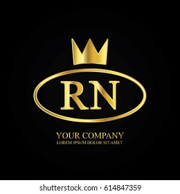 Golden Elegant Me Initial Letter Crown: vetor stock (livre de direitos ...