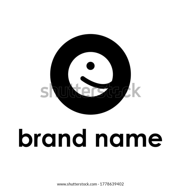 Letter E Smile Logo Design Stock Vector (Royalty Free) 1778639402 ...