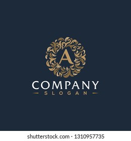 Letter Luxury Logo Design Stock Vector (Royalty Free) 1310957735 ...