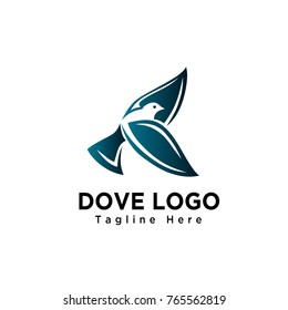Simple Dove Bird Flying Logo: vector de stock (libre de regalías ...