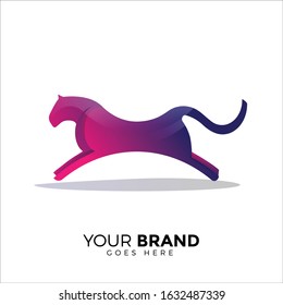 Tiger Run Logo Gradient Elegant Stock Vector (Royalty Free) 1632487339 ...