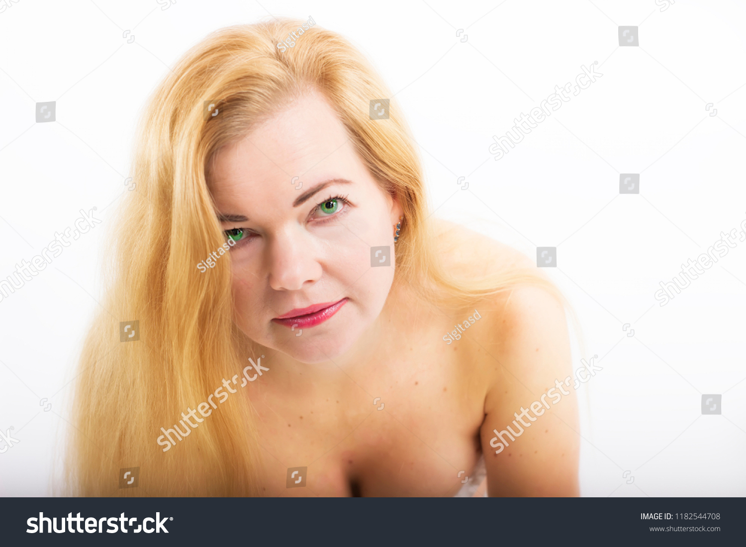 Naked Woman Long Blonde Hair Green Foto Stock 1182544708 Shutterstock