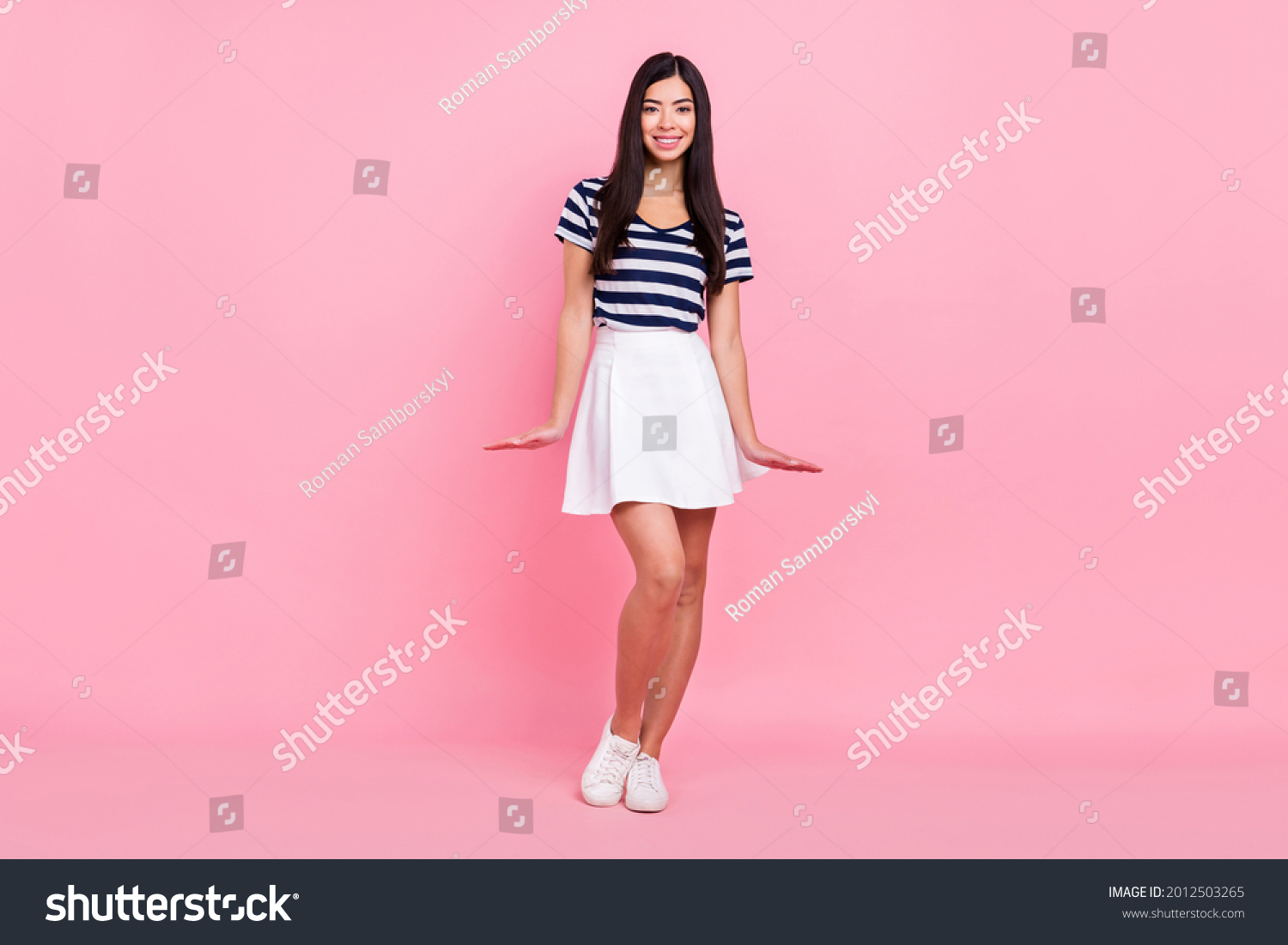 33229 Imagens De Asian Girl Skirt Imagens Fotos Stock E Vetores Shutterstock
