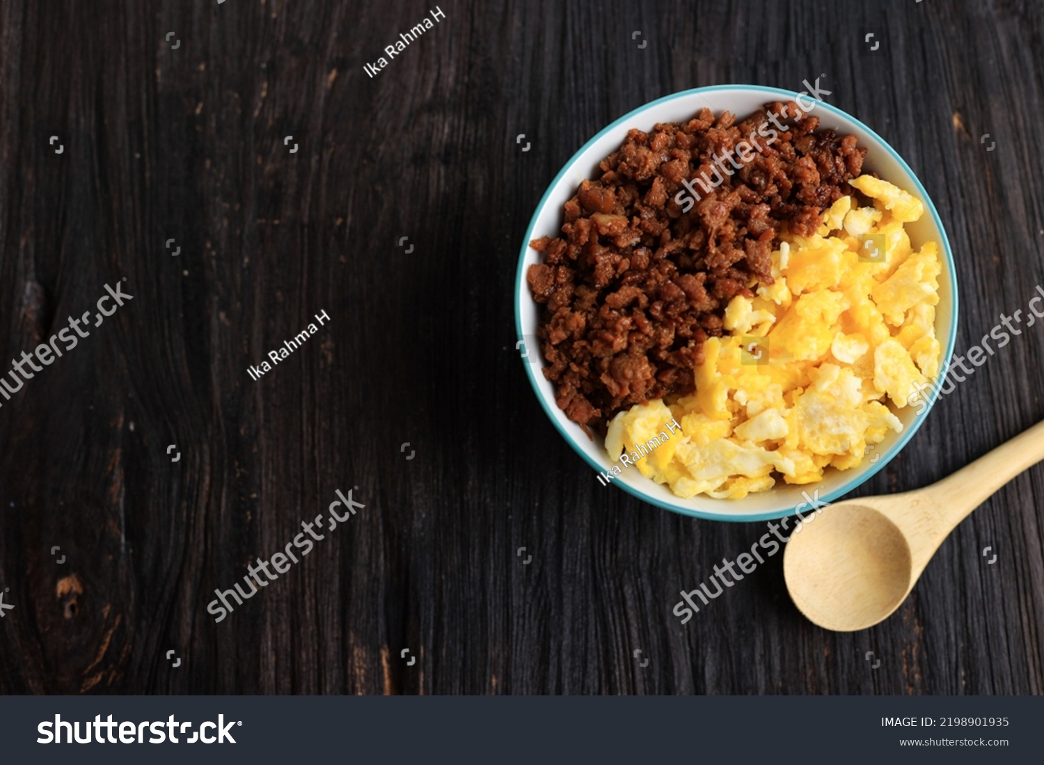 Top View Tori Soboro Don Japanese Stock Photo 2198901935 | Shutterstock Top View Tori Soboro Don Japanese Stock Photo 2198901935 | Shutterstock