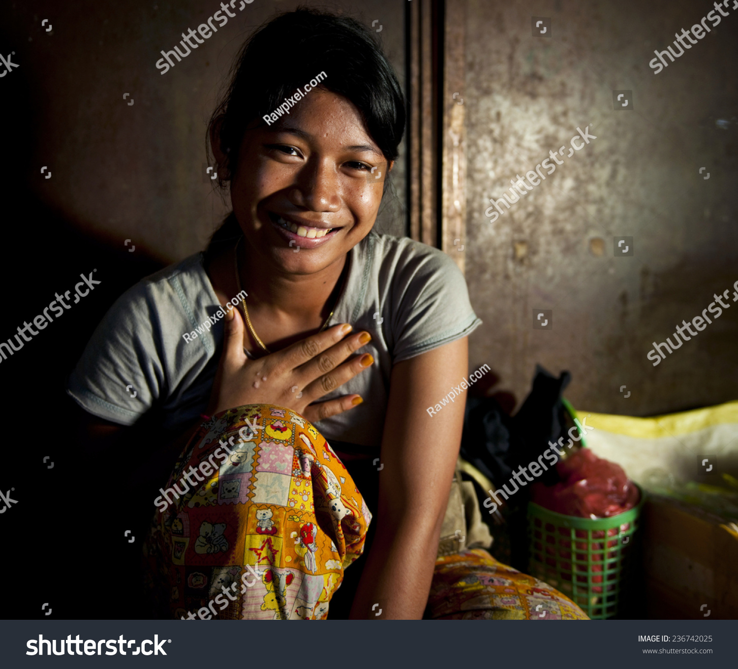 3 491 Imágenes De Cambodian Girl Imágenes Fotos Y Vectores De Stock