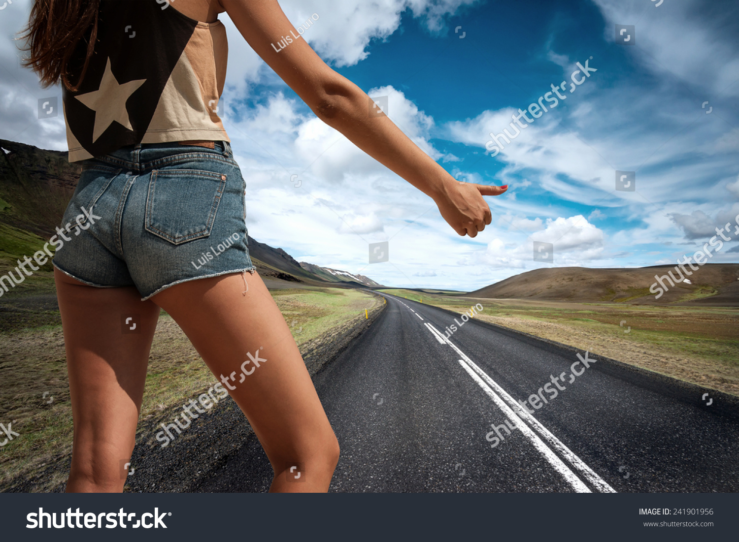 Sexy Hitchhiker 2 560 Images Photos Et Images Vectorielles De Stock Shutterstock