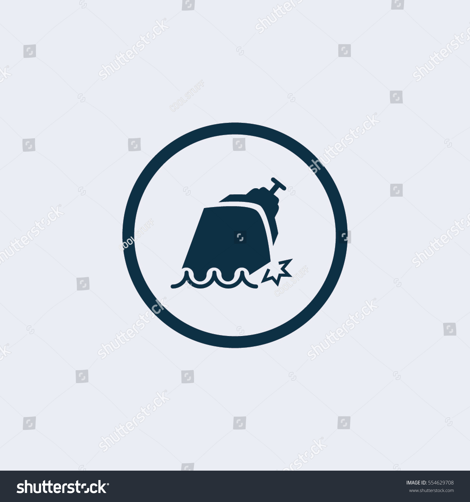 Sinking Ship Vector Icon Stock Vector (Royalty Free) 554629708 ...