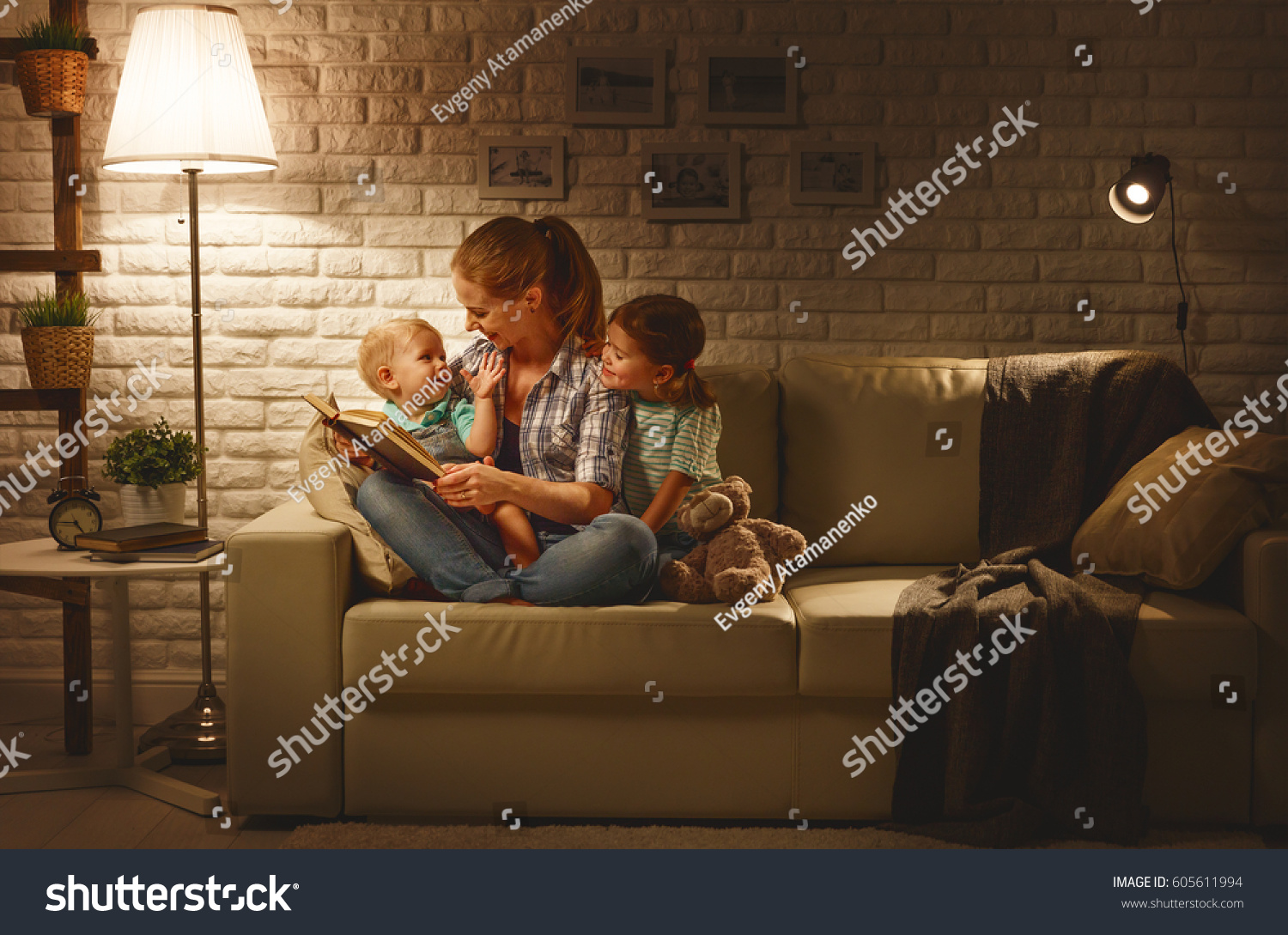 Family Before Going Bed Mother Reads Stock Photo 605611994 | Shutterstock Family Before Going Bed Mother Reads Stock Photo 605611994 | Shutterstock