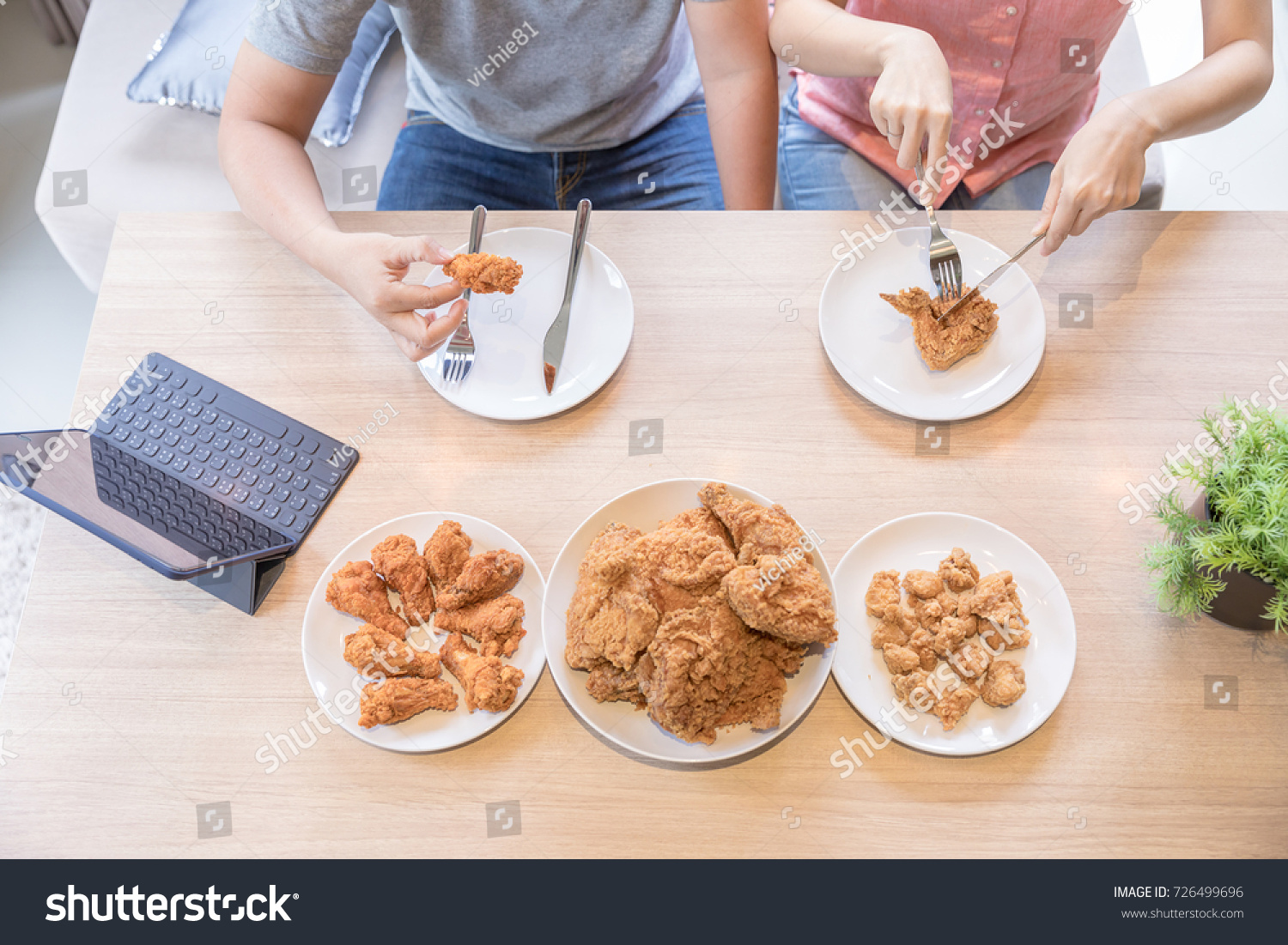 Young Asian Couples Eating Fried Chicken Stock Photo 726499696 ... Young Asian Couples Eating Fried Chicken Stock Photo 726499696 ...