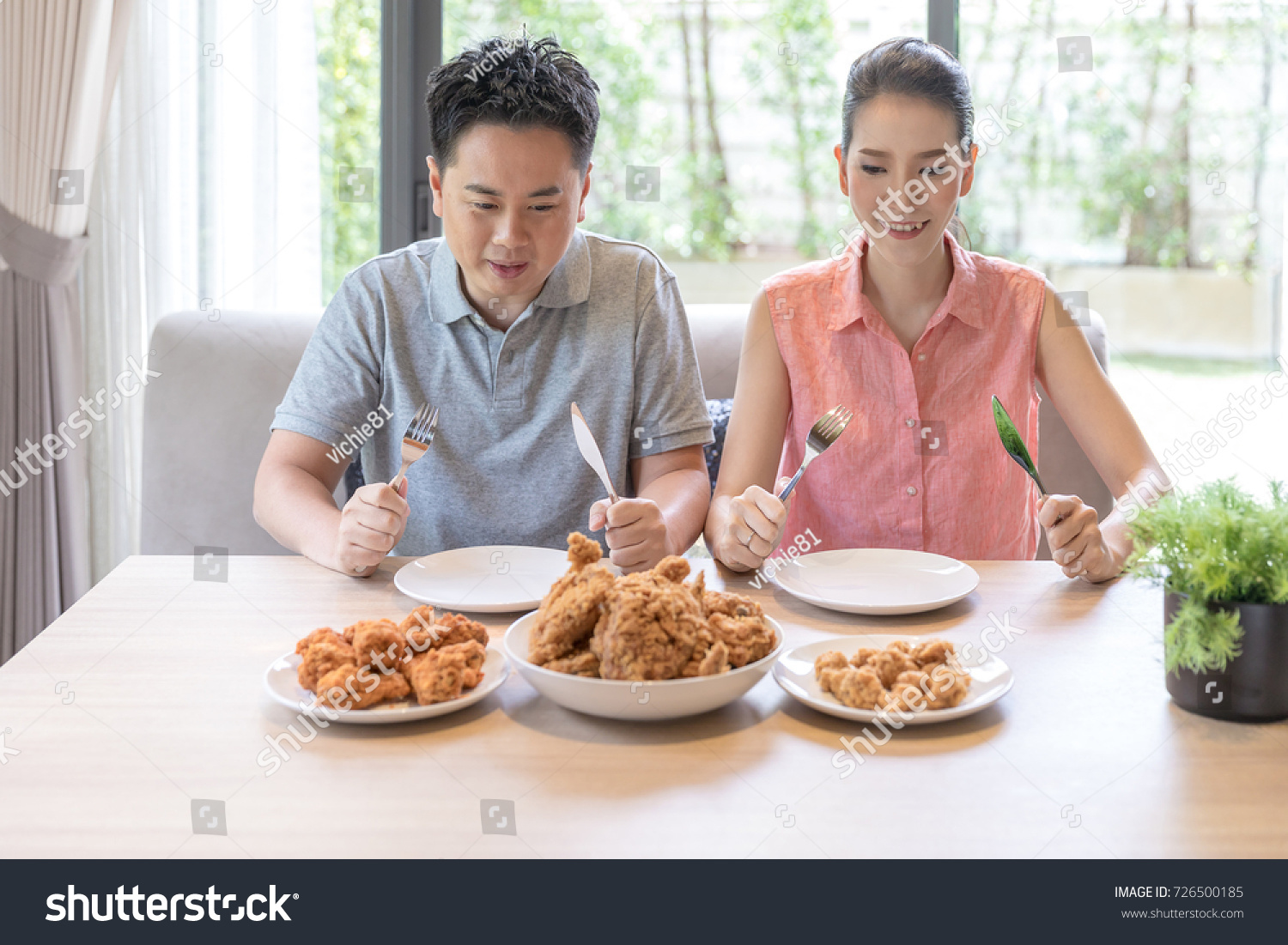Young Asian Couples Eating Fried Chicken Stock Photo 726500185 ... Young Asian Couples Eating Fried Chicken Stock Photo 726500185 ...