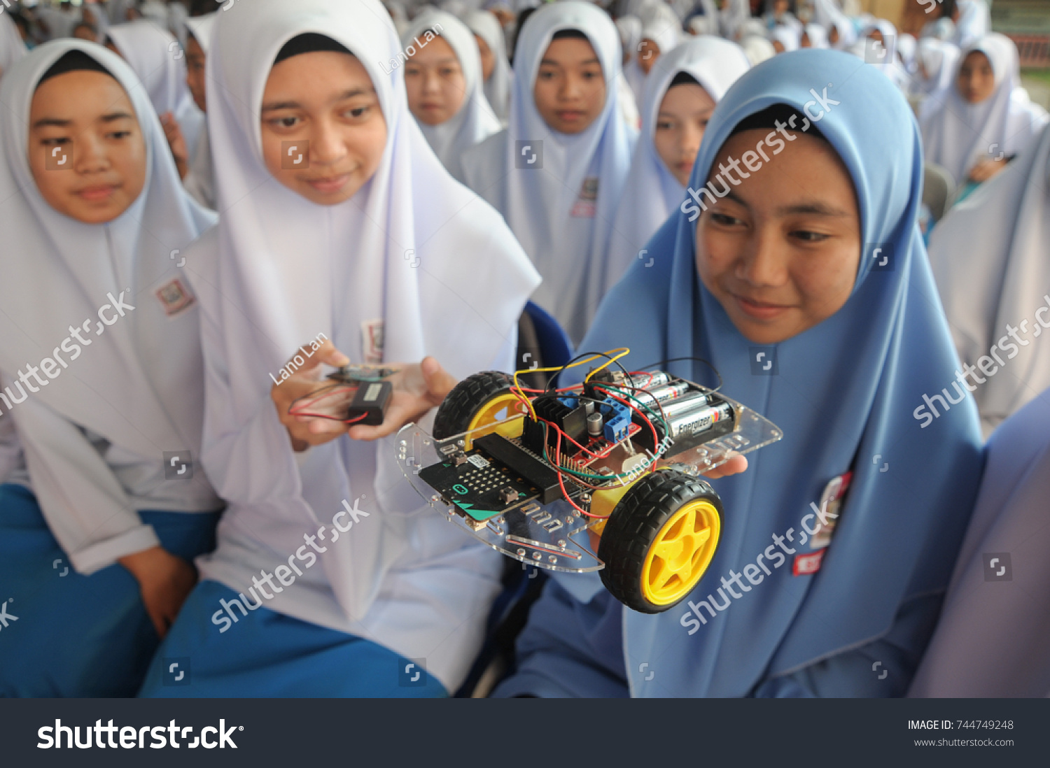 8 Students Programming Cnc Machines Images, Stock Photos & Vectors ... 8 Students Programming Cnc Machines Images, Stock Photos & Vectors ...
