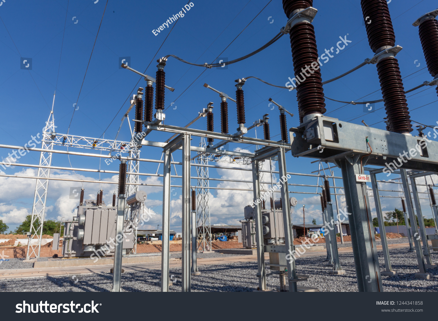115 Kv Substation Main Transfer Bus Foto Stok 1244341858 | Shutterstock 115 Kv Substation Main Transfer Bus Foto Stok 1244341858 | Shutterstock