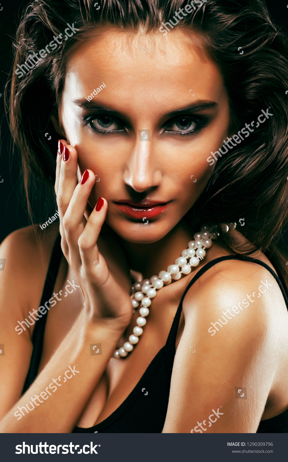 Beauty Young Sencual Sexy Woman Jewellery 스톡 사진 1290309796 Shutterstock