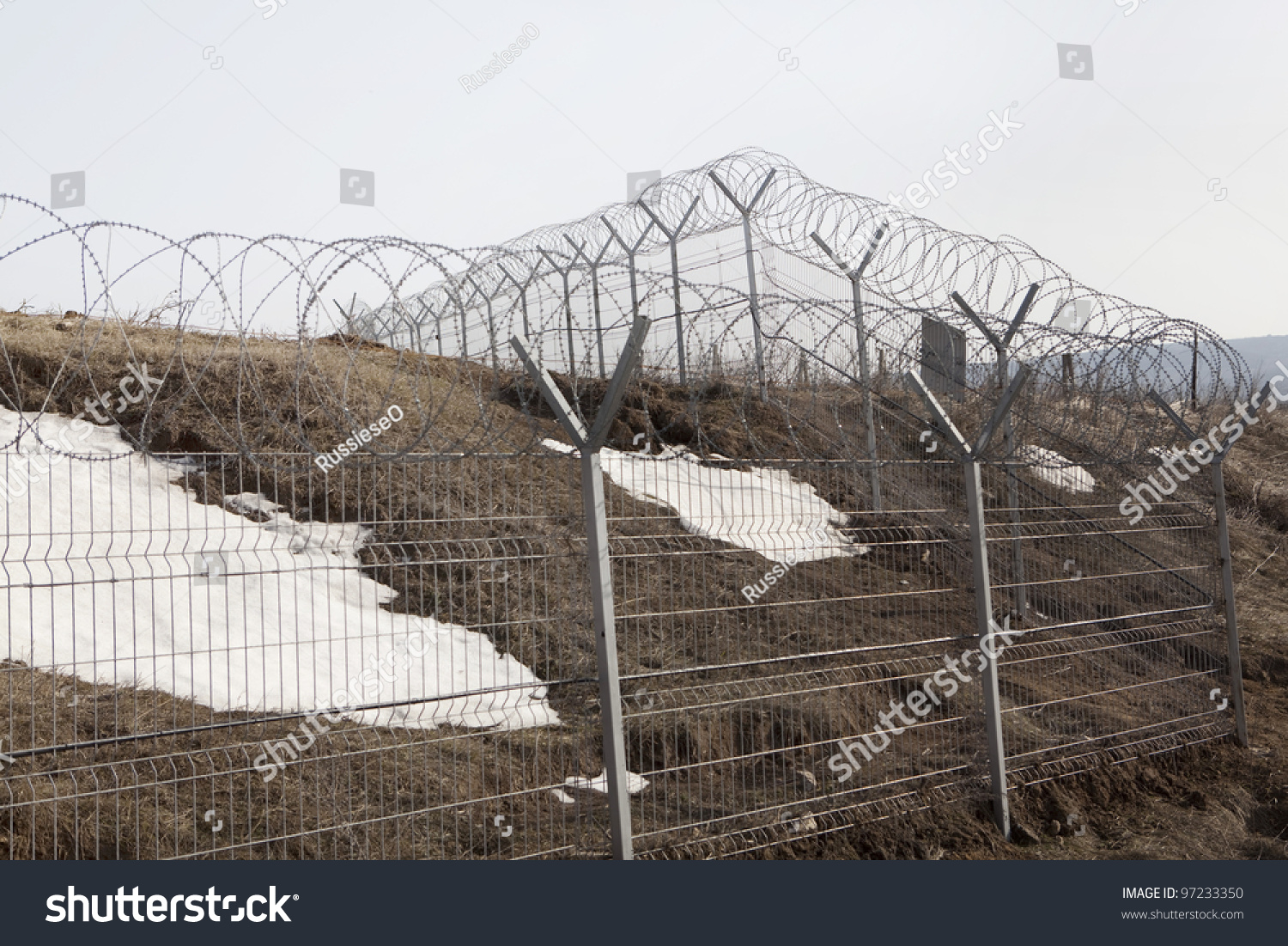Border Wire Stock Photo 97233350 | Shutterstock
