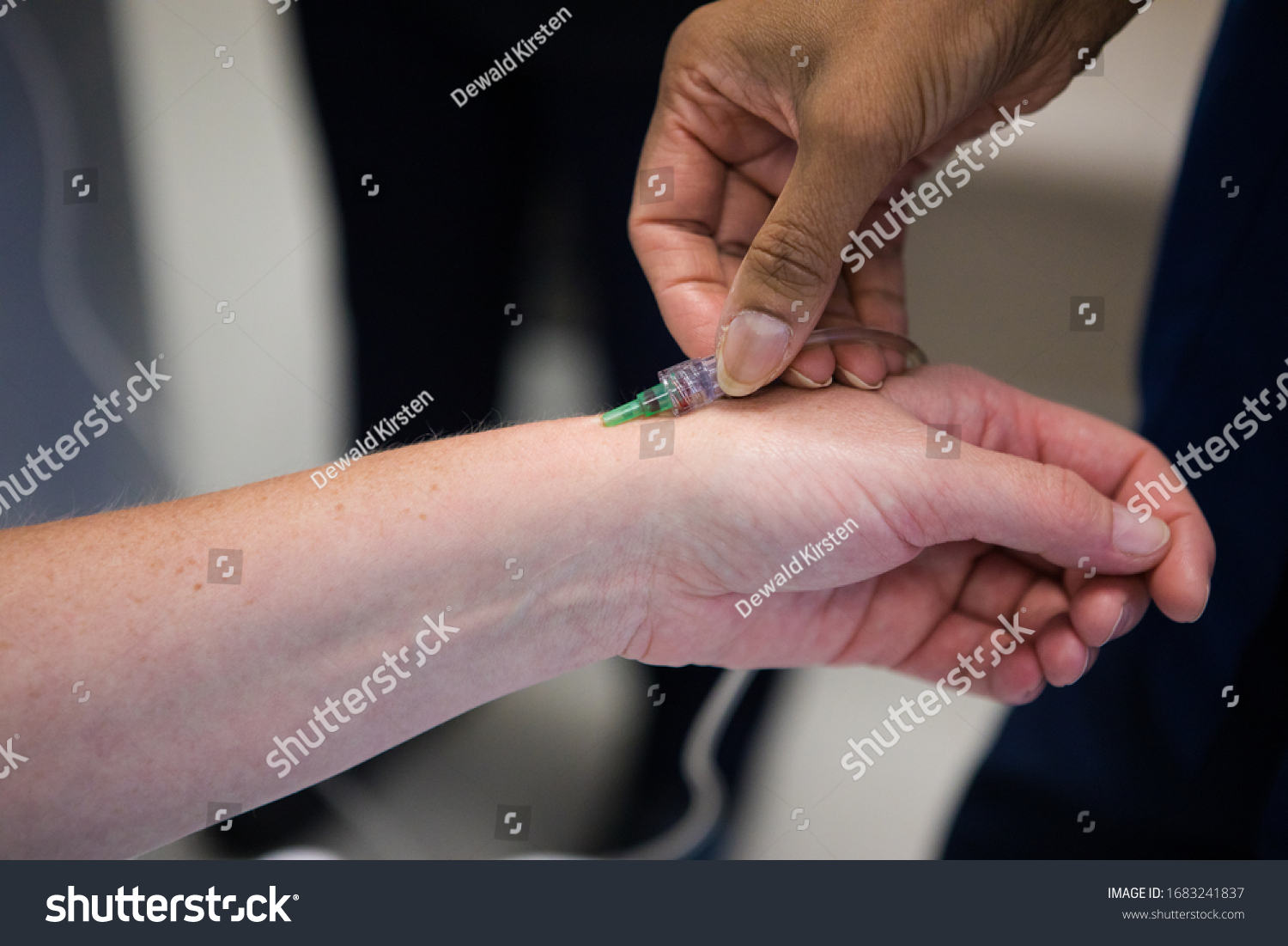 Close Image Doctor Inserting Intravenous Line Stock Photo 1683241837 ... Close Image Doctor Inserting Intravenous Line Stock Photo 1683241837 ...