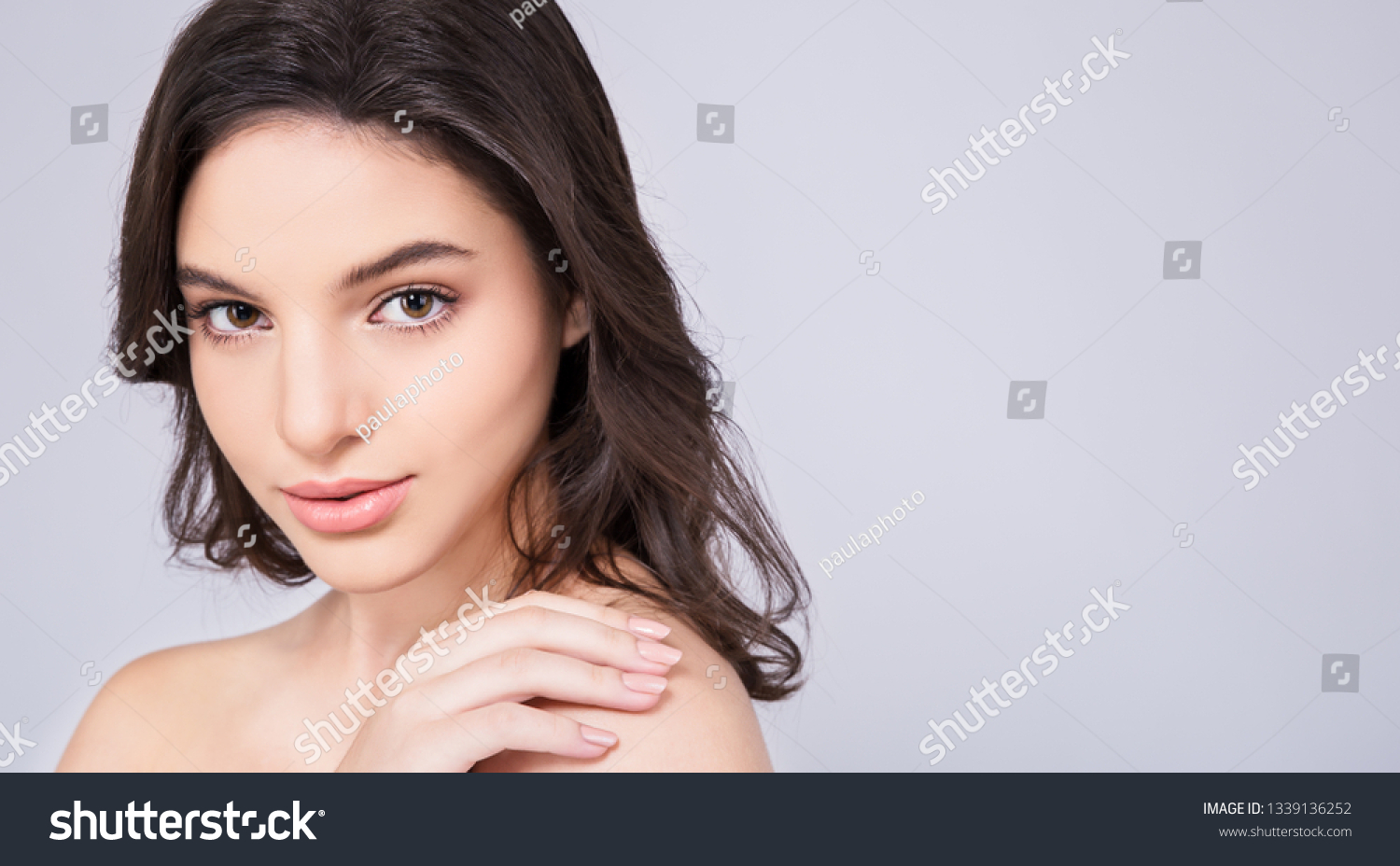 3690 Fair Skinned Sexy Model Gambar Foto Stok And Vektor Shutterstock