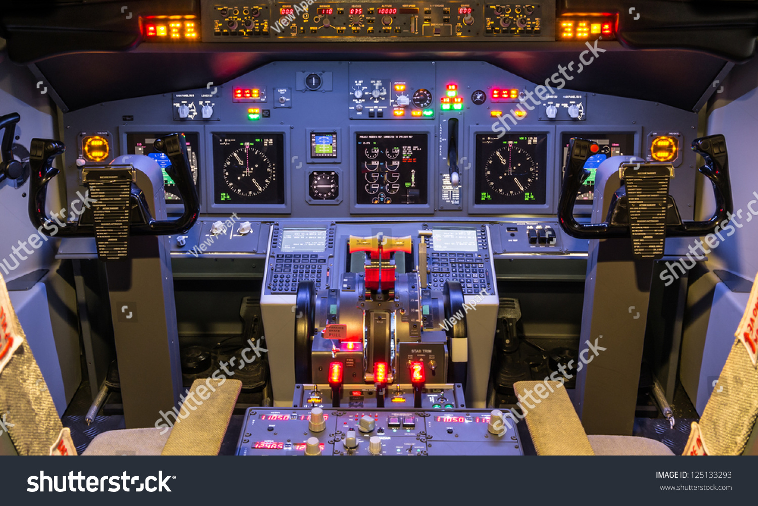 Cockpit Homemade Flight Simulator Boeing 737800 ภาพสต็อก 125133293 ... Cockpit Homemade Flight Simulator Boeing 737800 ภาพสต็อก 125133293 ...