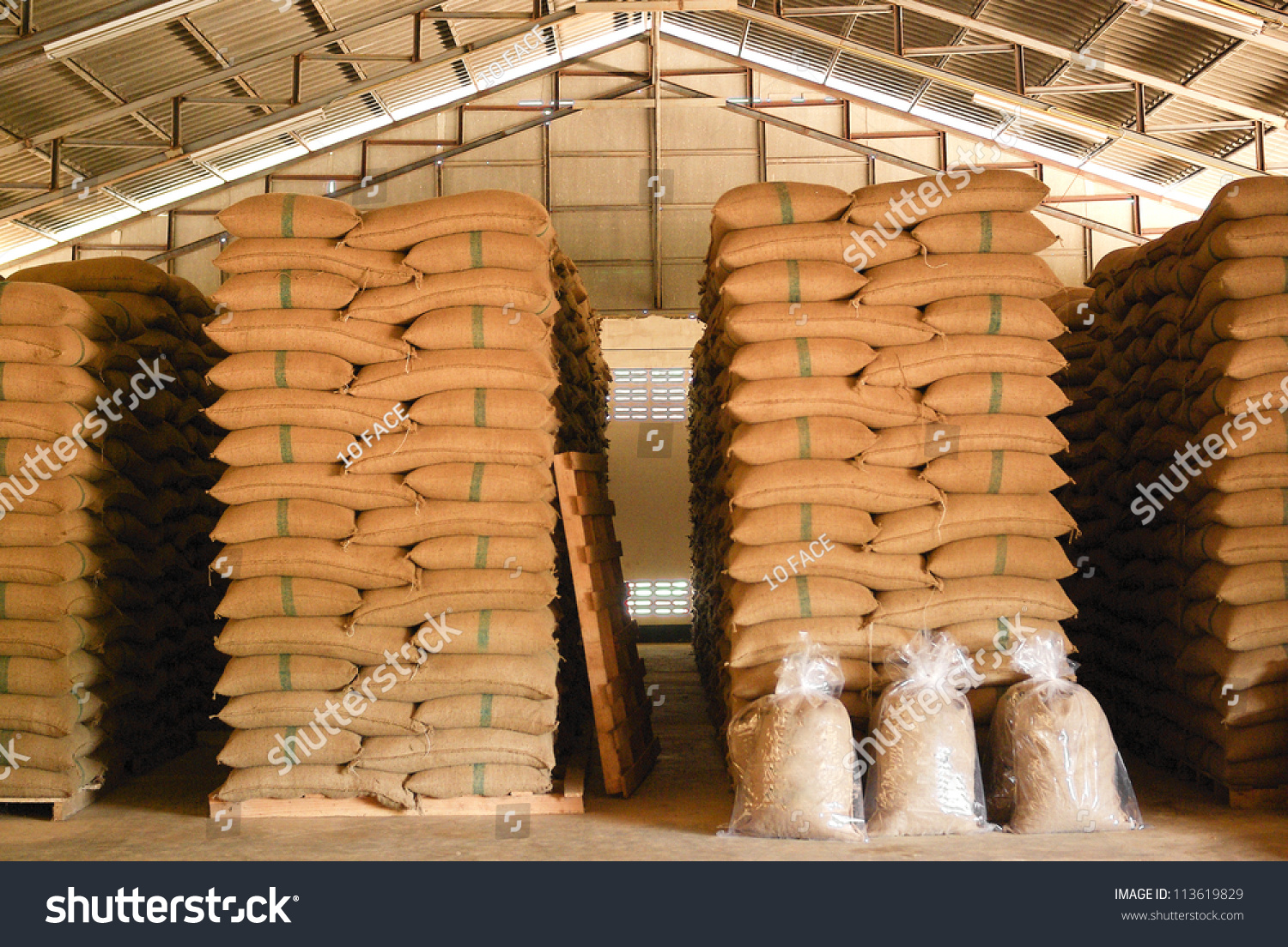 52,113 Coffee transportation Images, Stock Photos & Vectors | Shutterstock