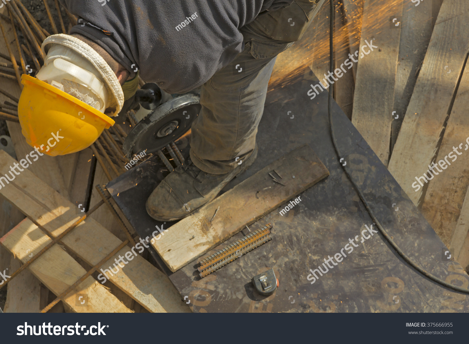 Construction Worker Stock Photo 375666955 | Shutterstock