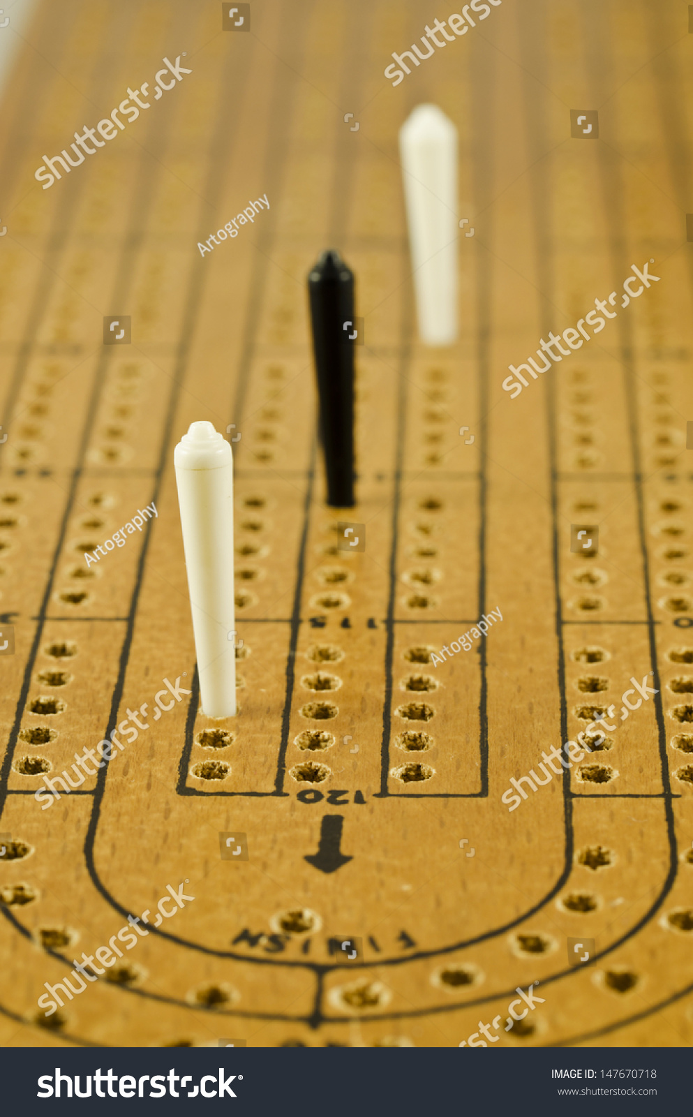 Cribbage Board Stock Photo 147670718 | Shutterstock
