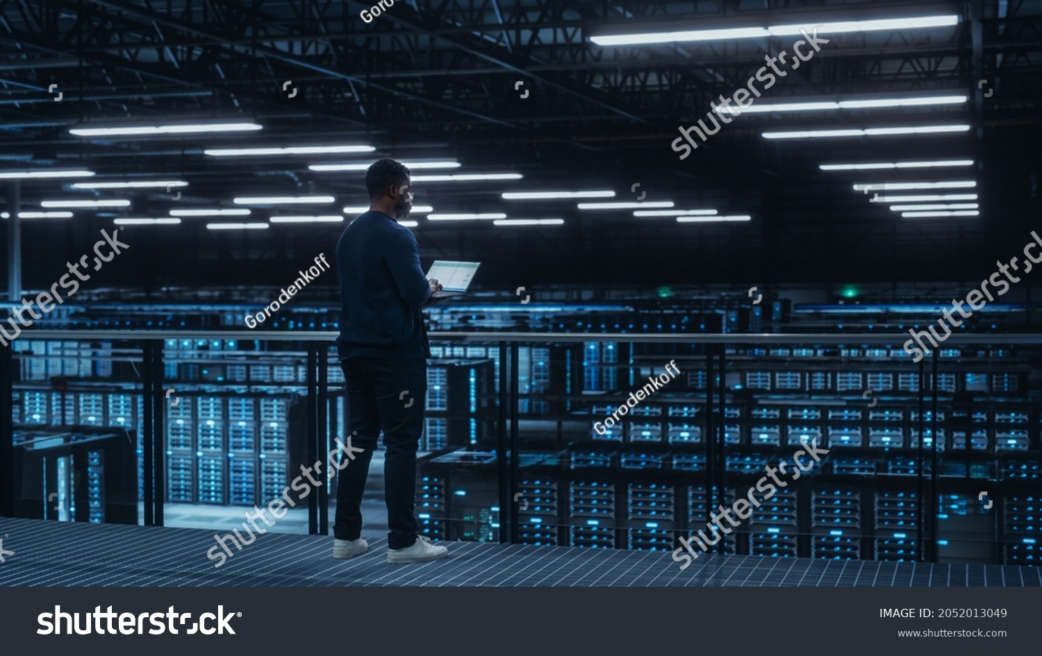 825,258 Laptop with data Images, Stock Photos & Vectors | Shutterstock