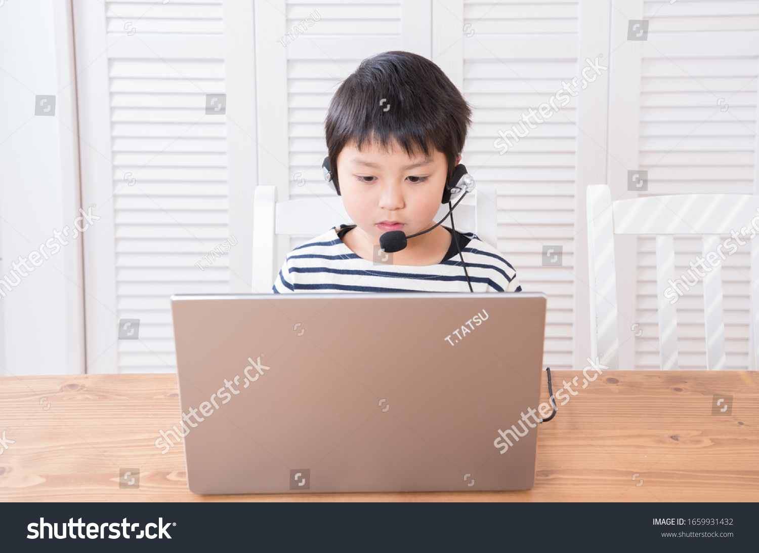 Elementary School Boy Playing Computer Stock Photo 1659931432 ...