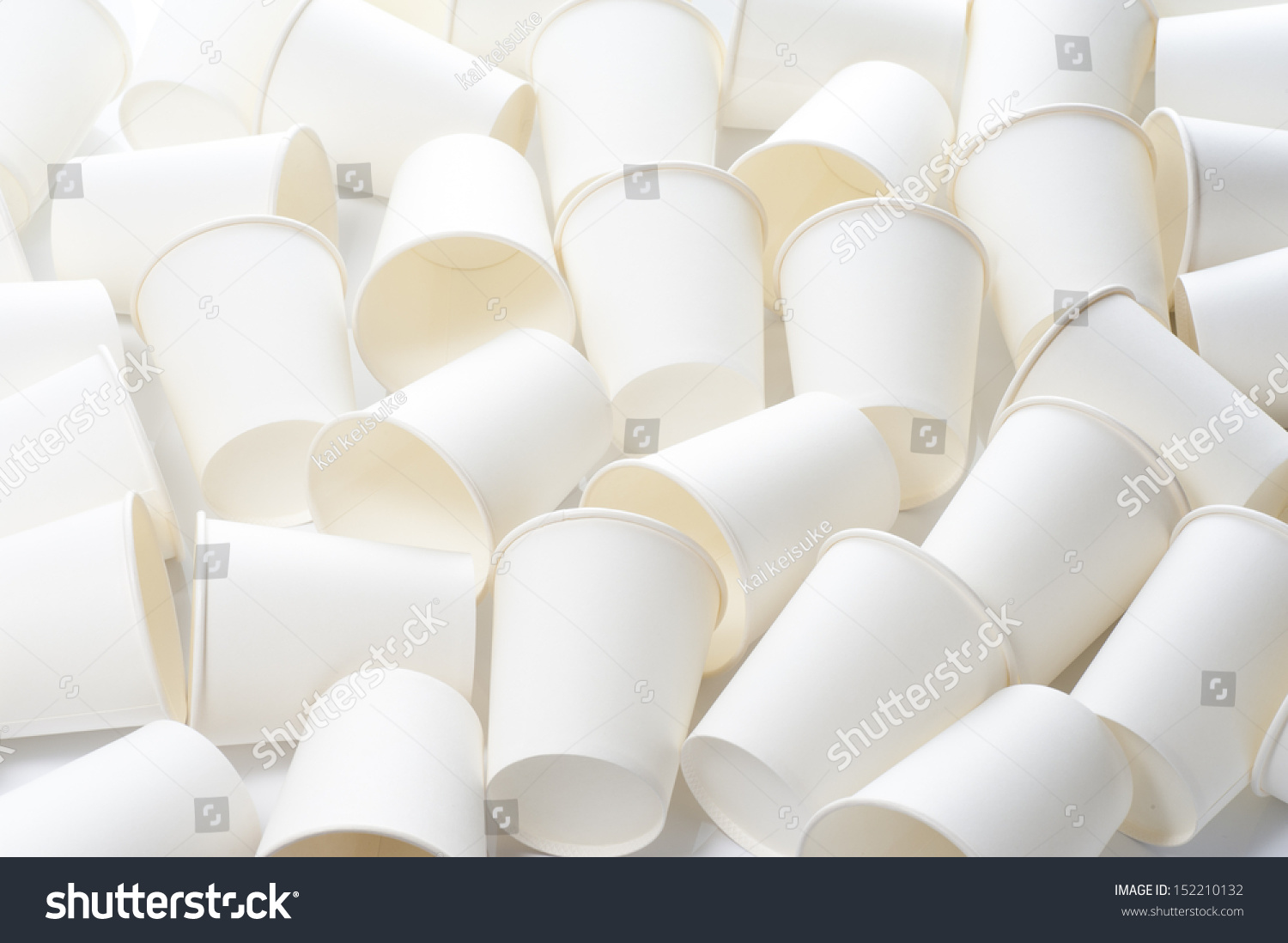 Empty Paper Cups Background库存照片152210132 | Shutterstock Empty Paper Cups Background库存照片152210132 | Shutterstock