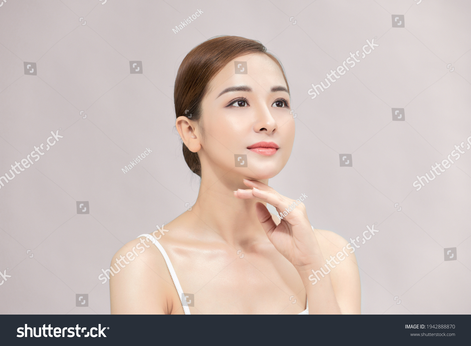 21254 Young Asian Nude Görseli Stok Fotoğraflar Ve Vektörler Shutterstock
