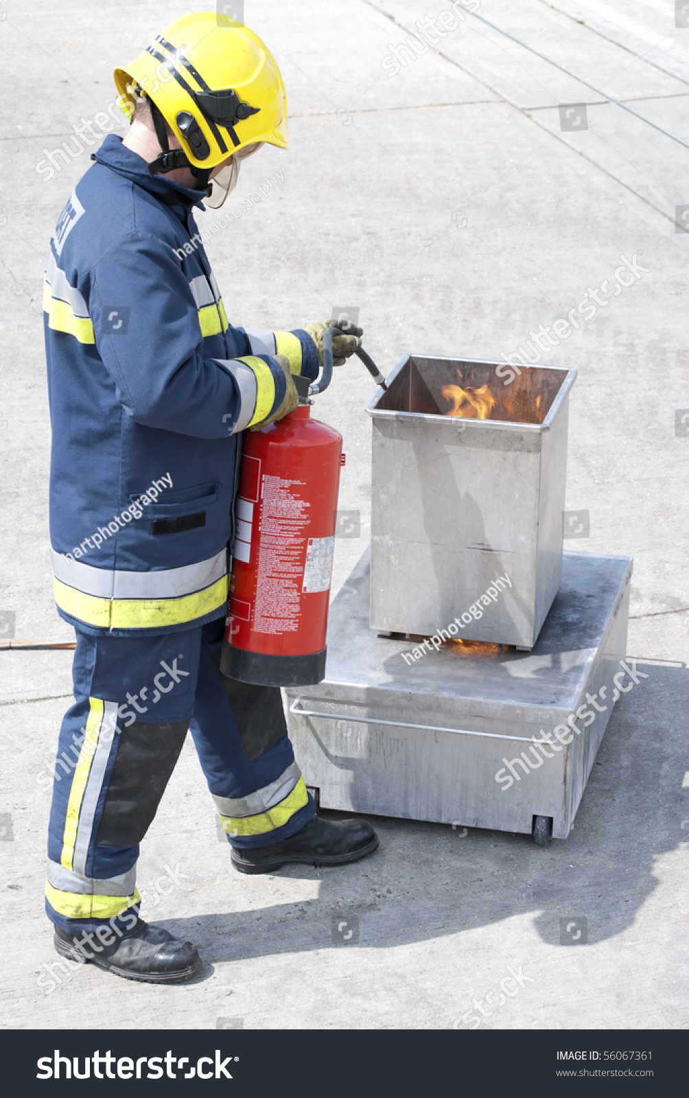 1,803 Using fire extinguisher Images, Stock Photos & Vectors | Shutterstock