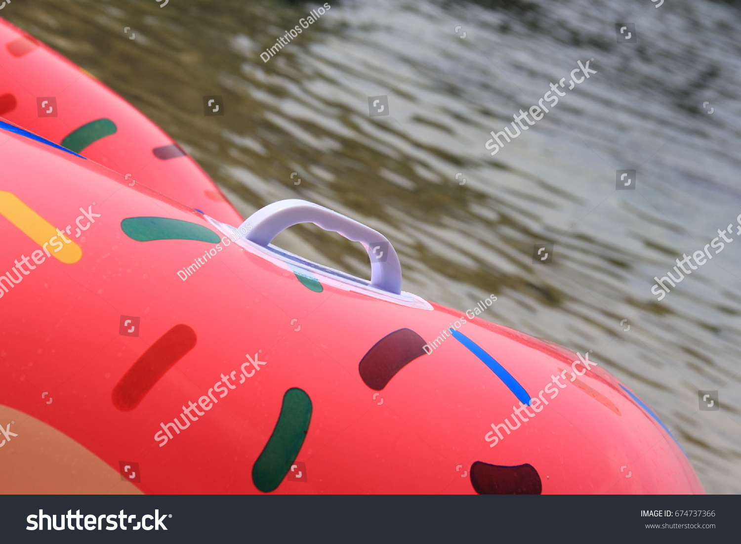 137 Donut floatie Images, Stock Photos & Vectors | Shutterstock
