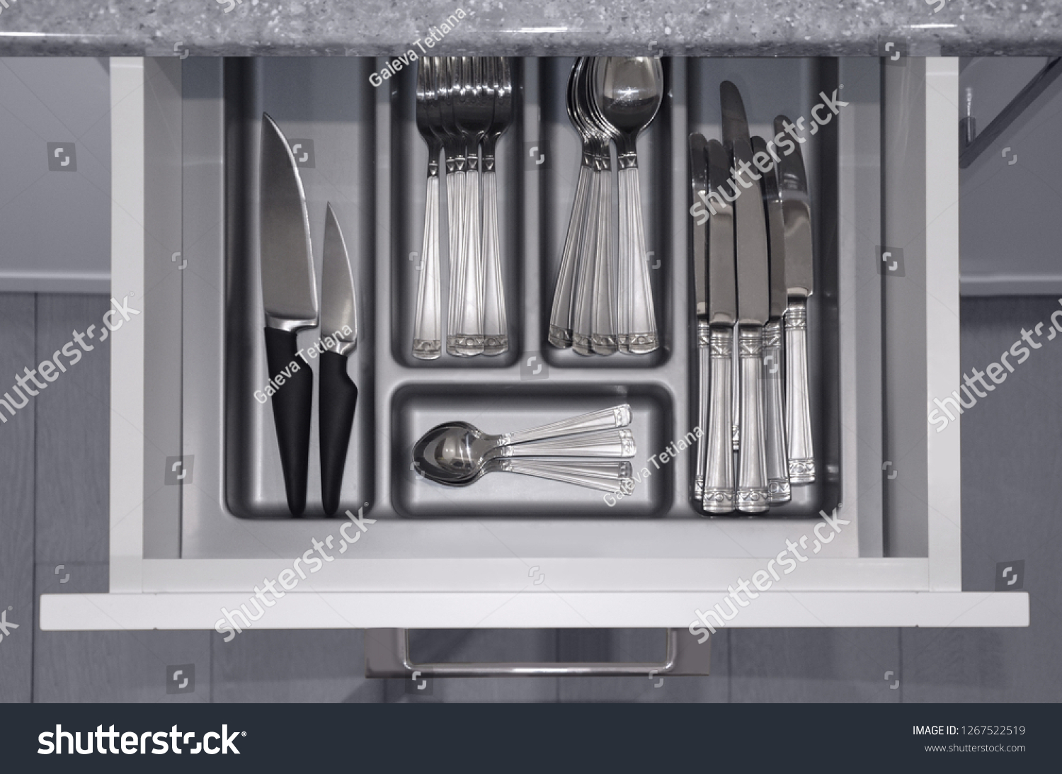 346,035 Kitchen cutlery Images, Stock Photos & Vectors | Shutterstock