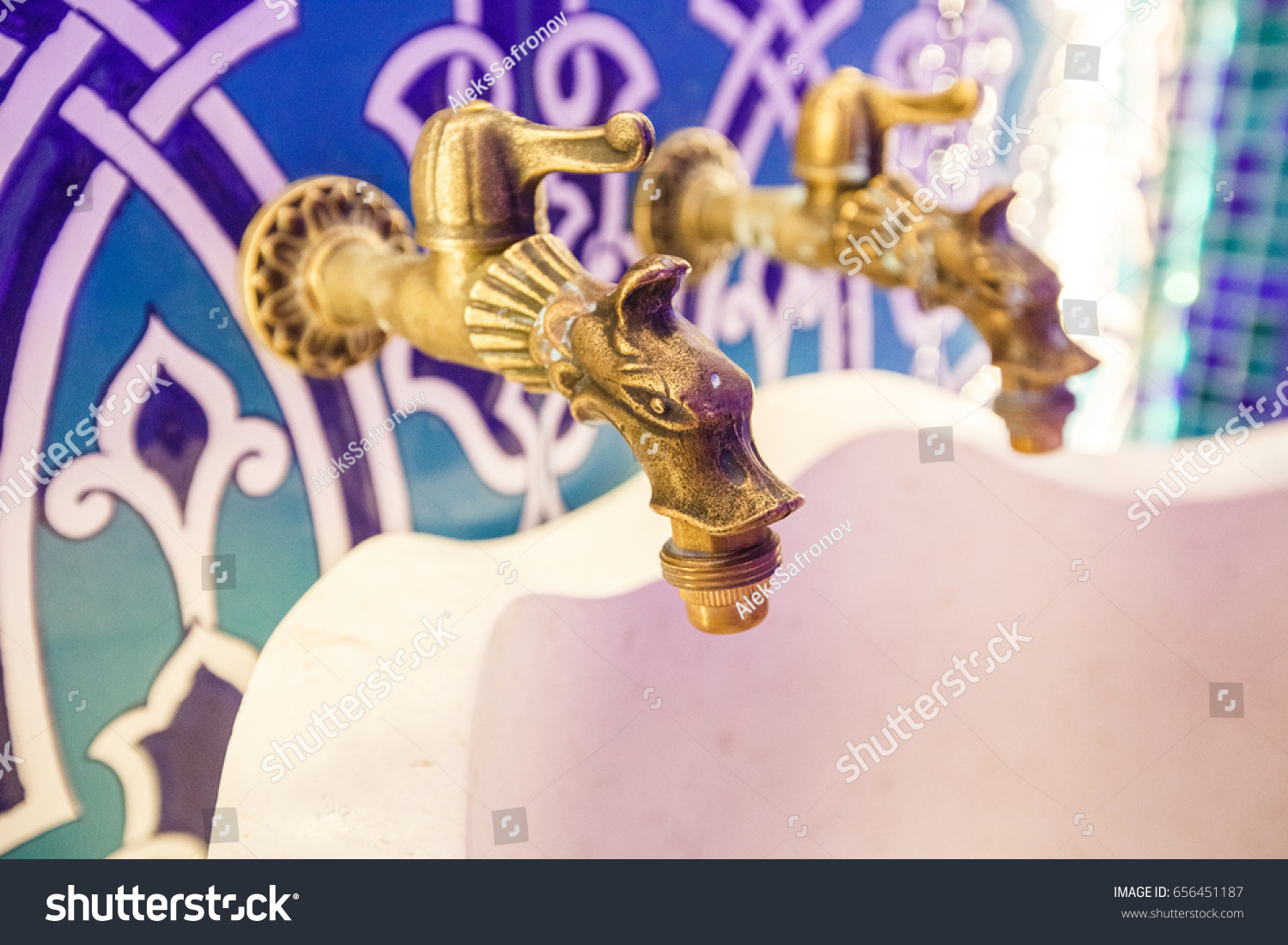 2,182 imágenes de Middle east bath - Imágenes, fotos y vectores de ...