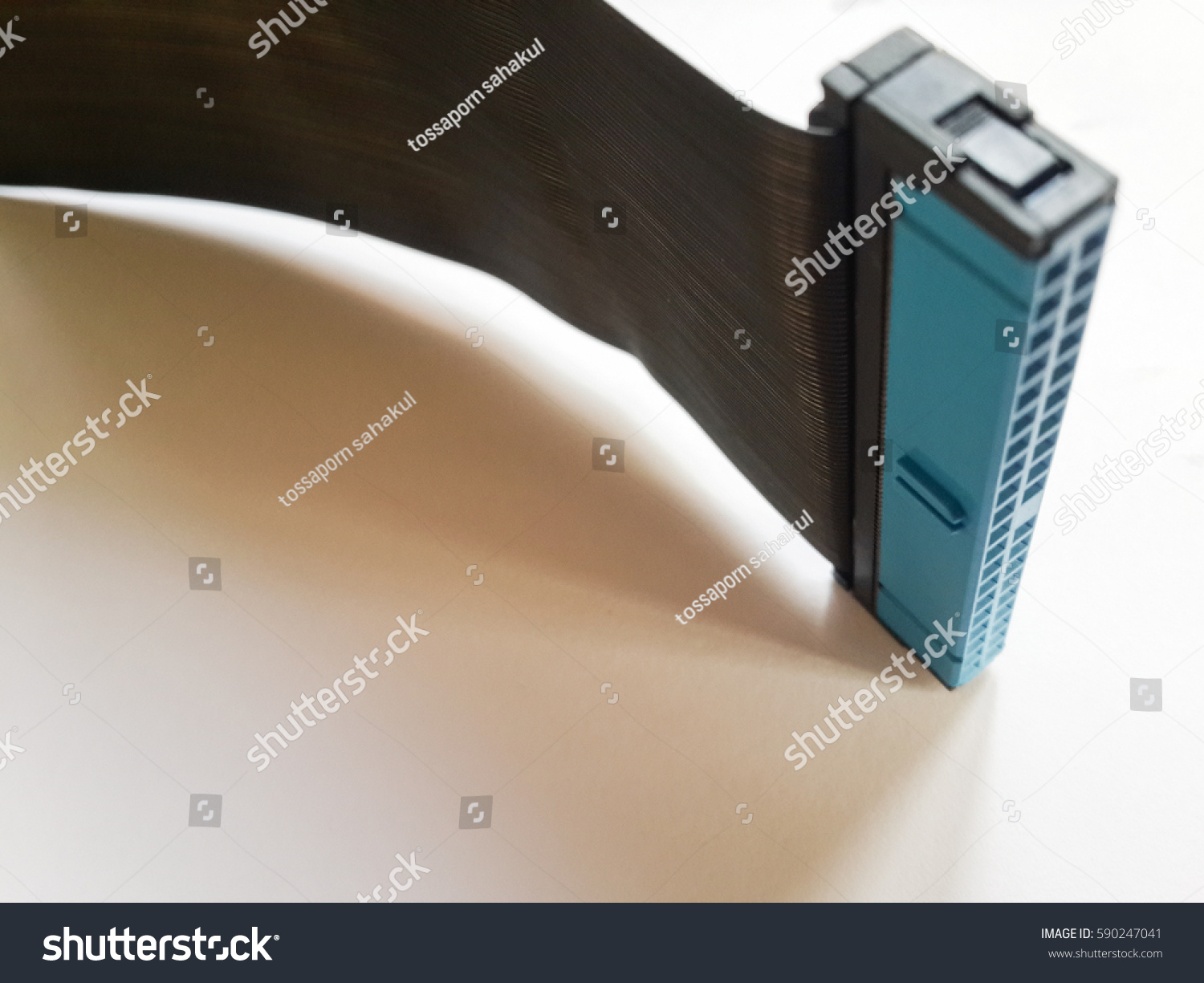 Ide Cable Stock Photo 590247041 | Shutterstock