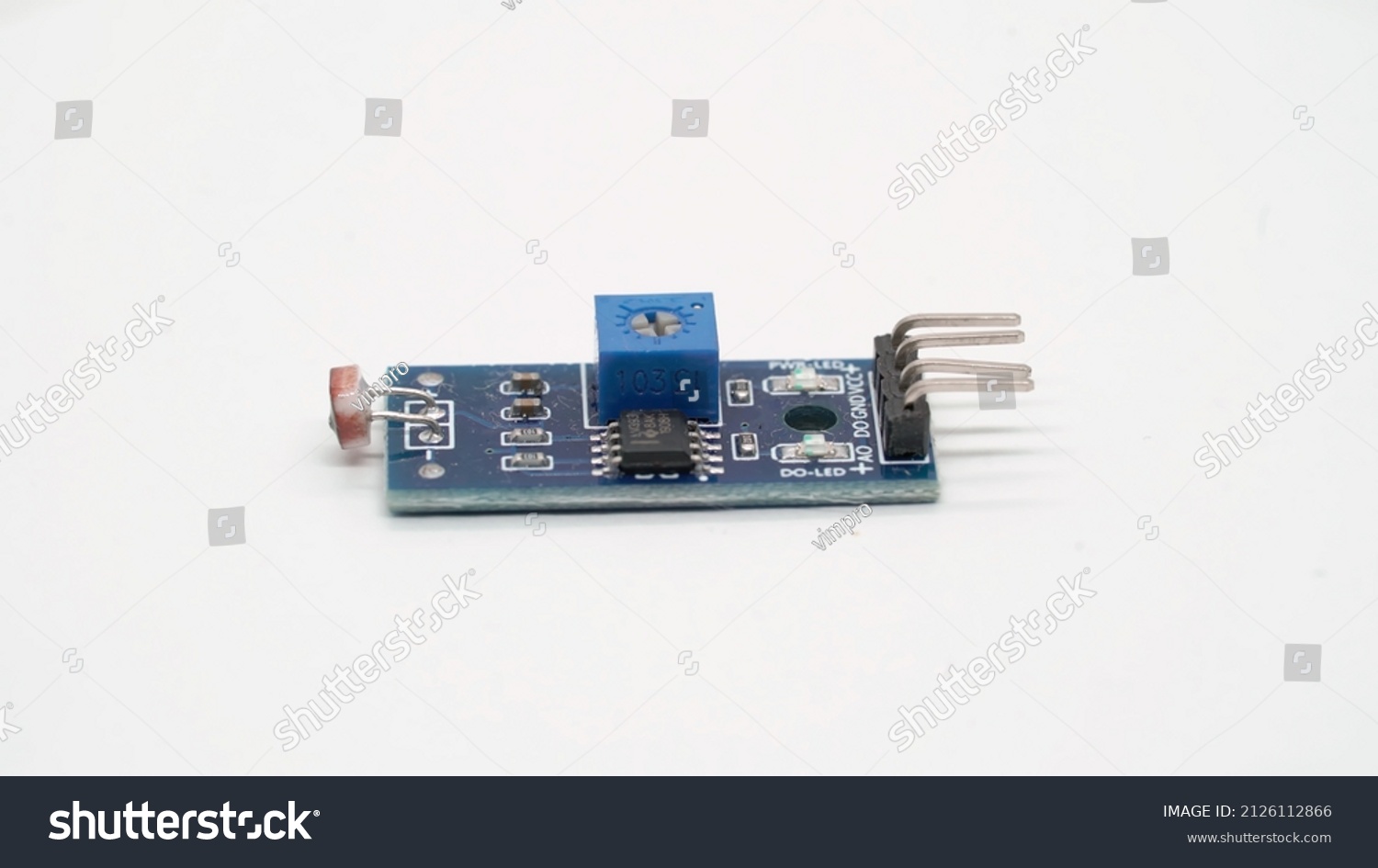 Photocell: imágenes, fotos de stock y vectores | Shutterstock