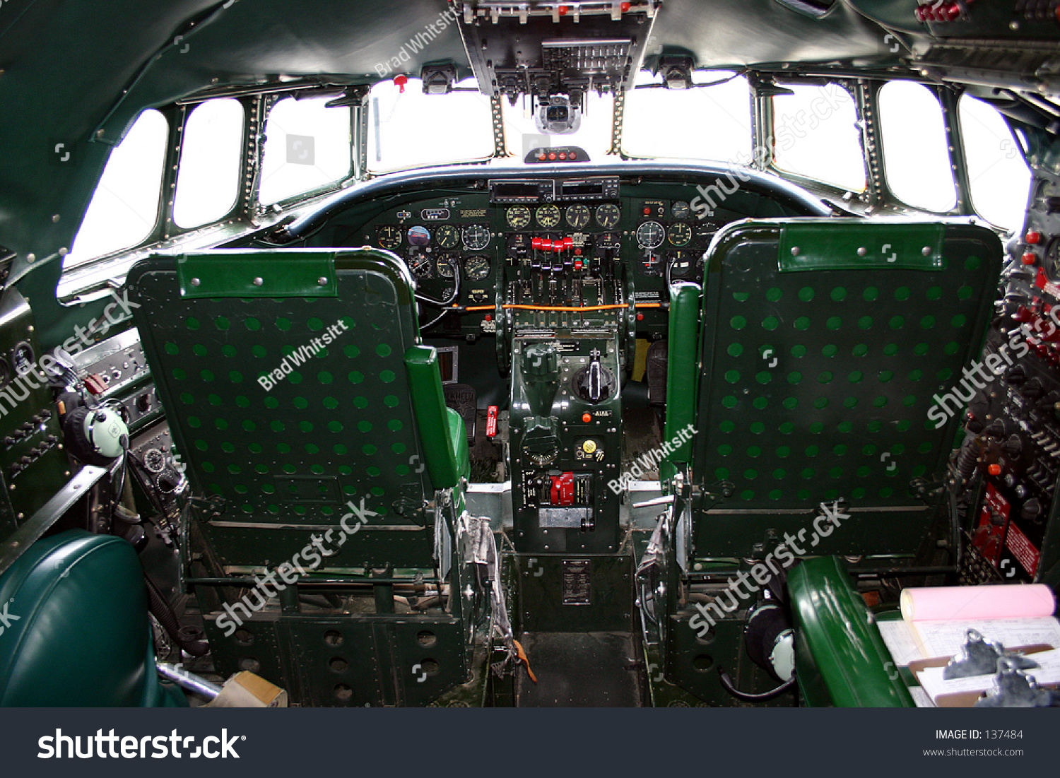 Lockheed Jetstar Cockpit