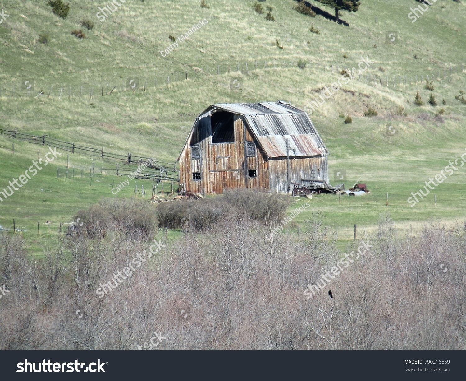 Lone Rustic Barn Stock Photo (Edit Now) 790216669