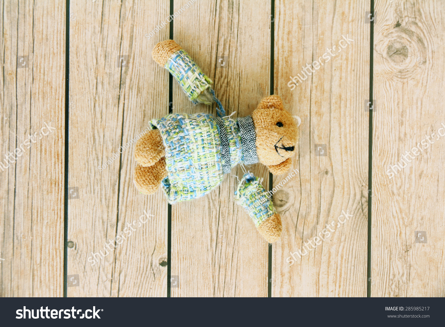 Lying Teddy Bear Stock Photo 285985217 | Shutterstock